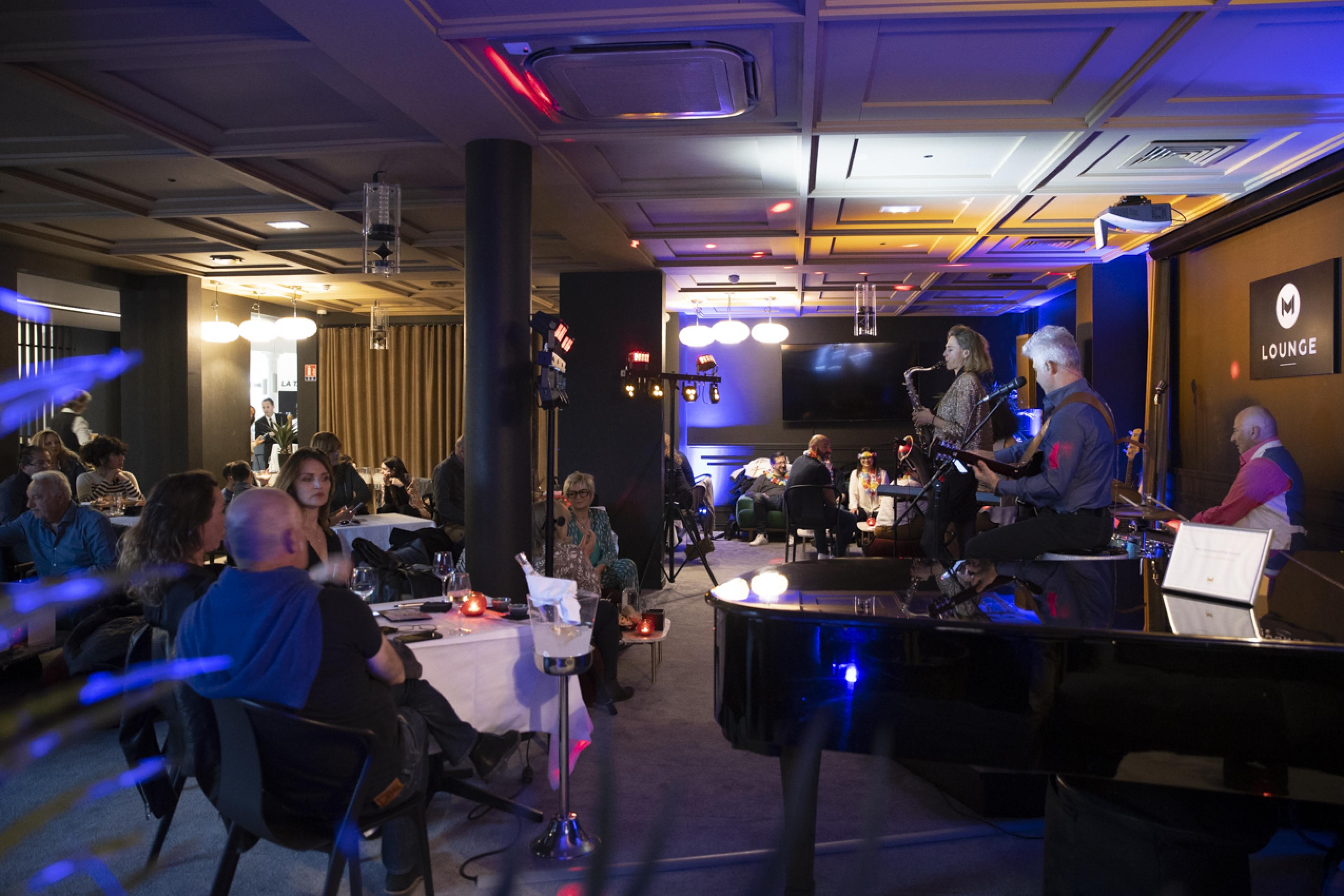 M Lounge - Bar Lounge Hotel 4 stars - Mouratoglou Hotel & Resort in ...